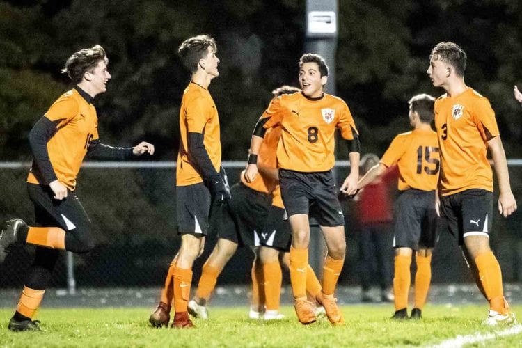 Howland survives | News, Sports, Jobs - Tribune Chronicle